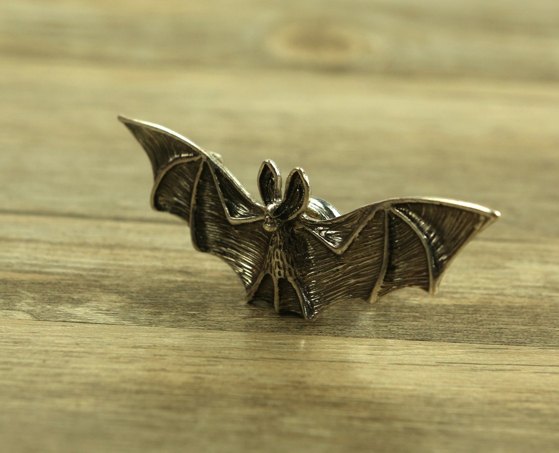 Bat Drawer Knobs / Bat Cabinet / Gothic Home Decor / Animal - Etsy Canada