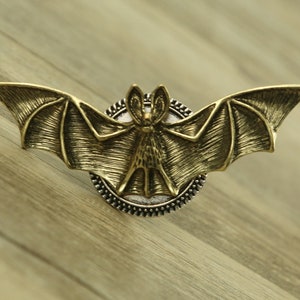 Bronze Bat Drawer Knobs / Bat Cabinet / Gothic Home Decor / Animal ...