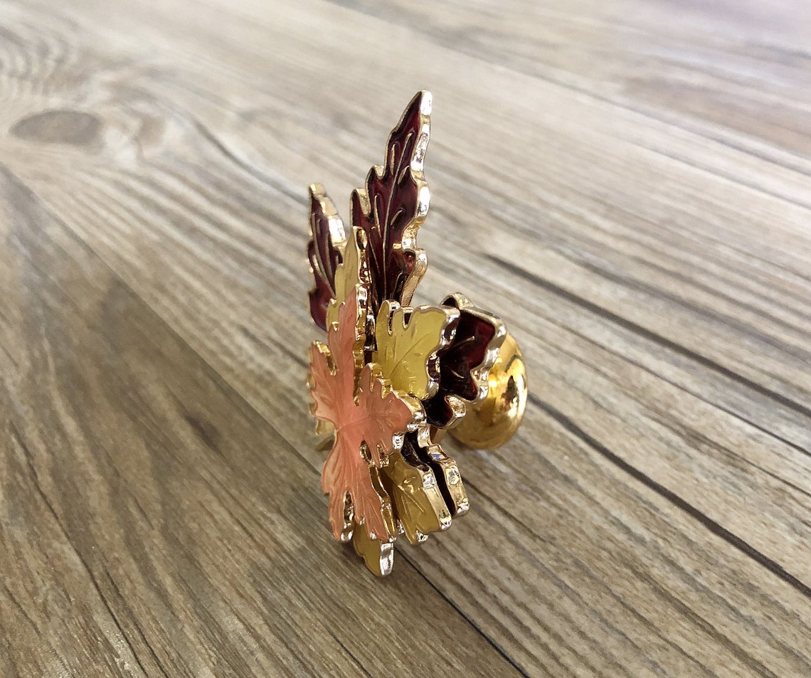 Enamel Color Maple Leaf Drawer Knobs / Maple Leaf Cabinet / | Etsy