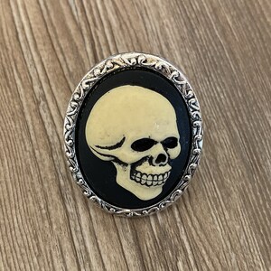 Gothic Skull Drawer Knobs / Skull Cabinet / Gothic Home Decor / Relief ...