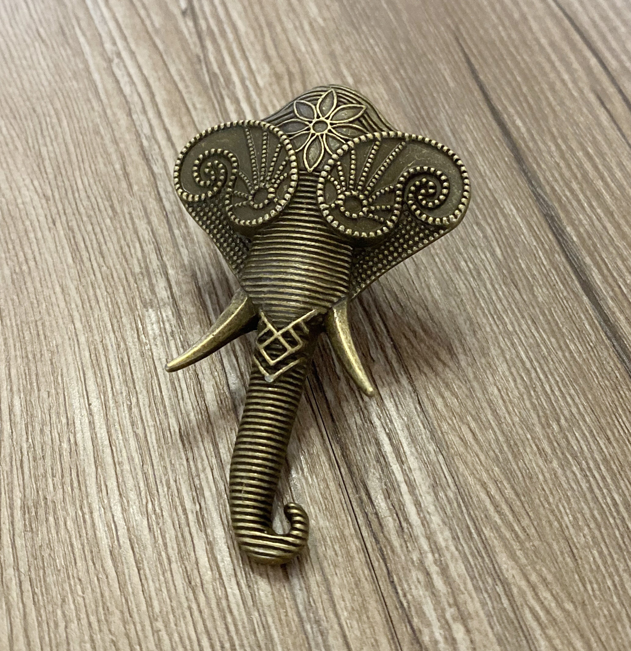 Elephant Drawer Knobs / Elephant Cabinet / Gothic Home Decor / - Etsy