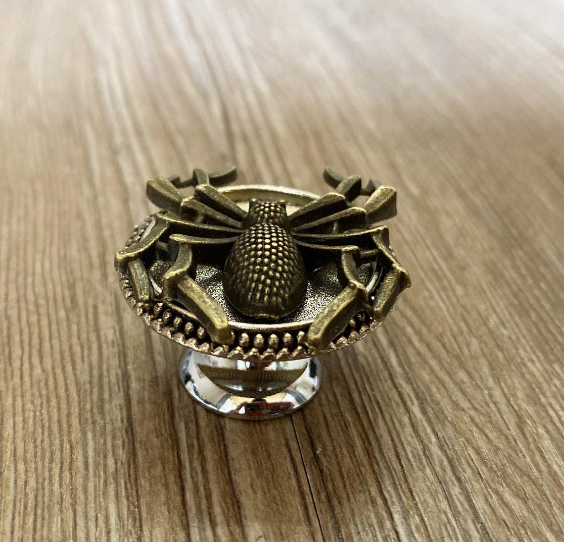 Bronze Spider Drawer Knobs / Spider Cabinet / Gothic Home - Etsy