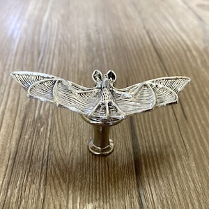 Silver Bat Drawer Knobs / Bat Cabinet / Gothic Home Decor / Animal ...