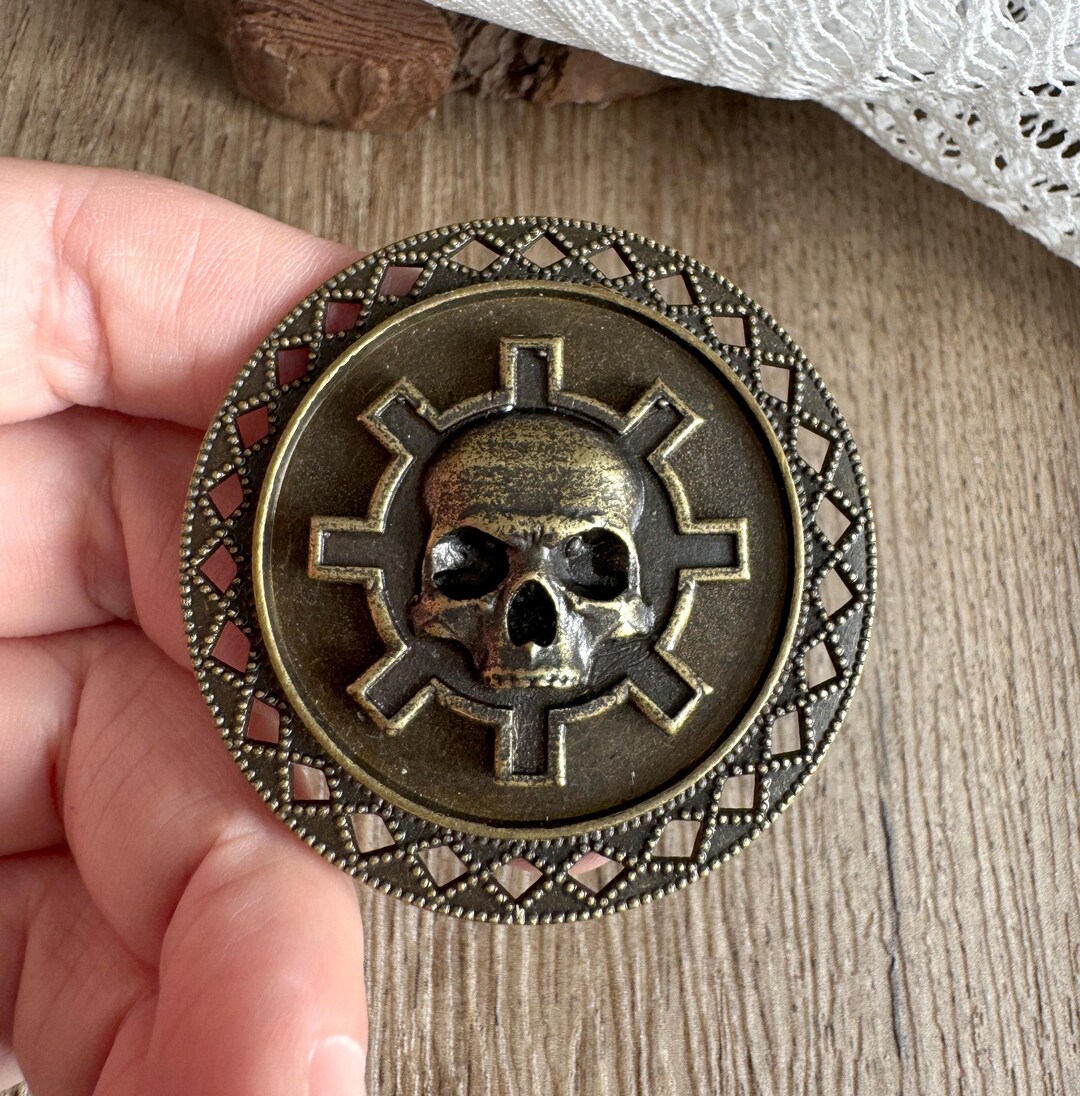 Bronze Gear Skull Drawer Knobs / Gear Skull Cabinet / Gothic Home Decor ...