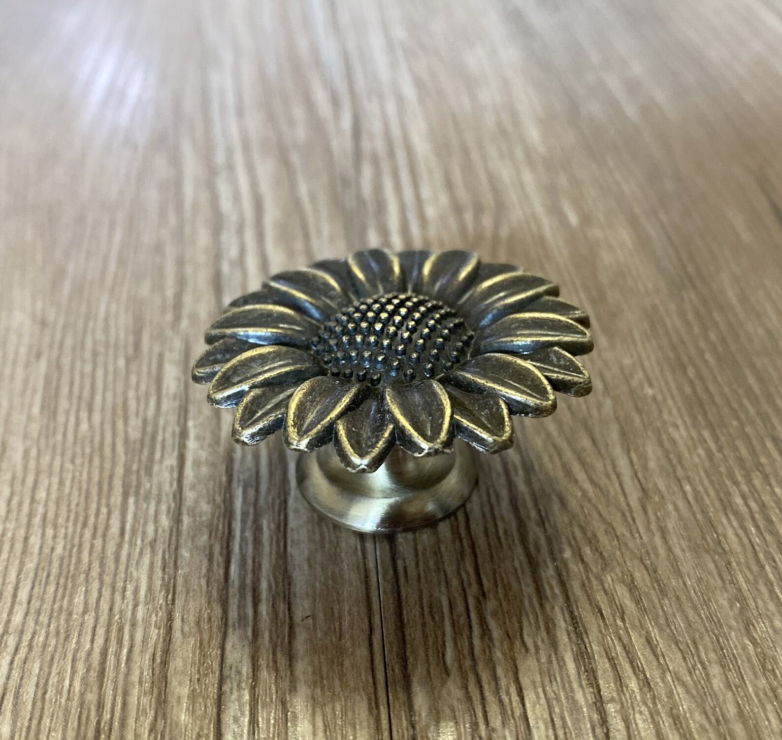 Retro Flower Drawer Knobs / Flower Cabinet / Gothic Home Decor / Flower ...