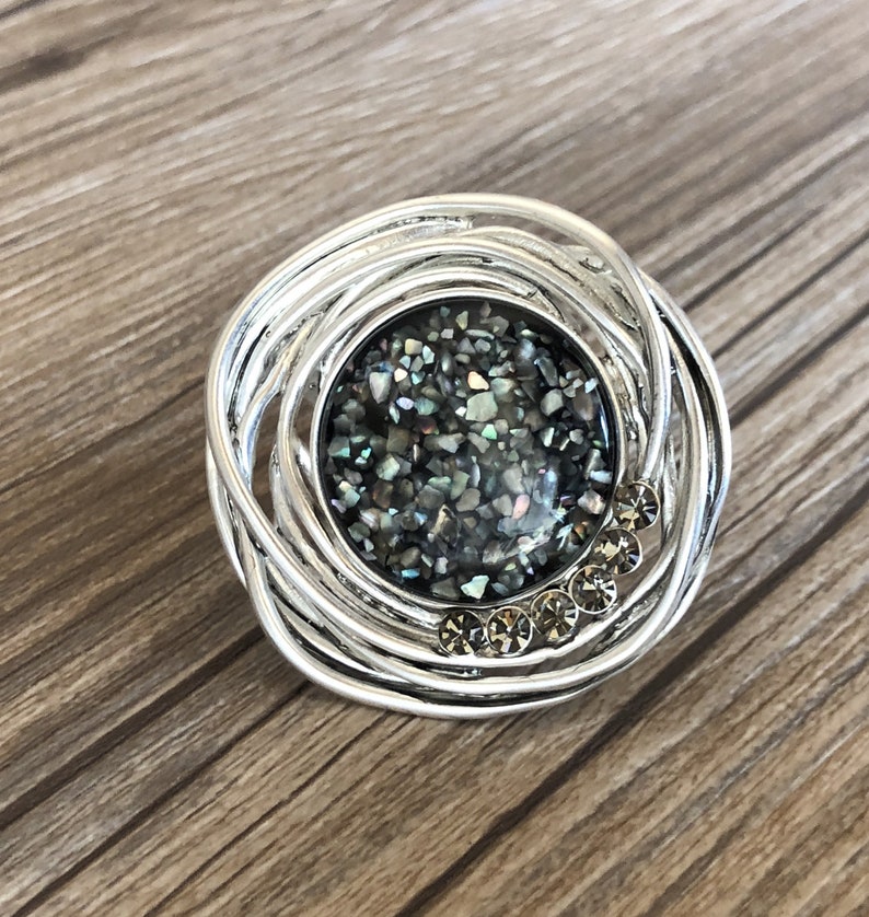 Silver Natural Shell Drawer Knobs / Natural Shell Cabinet / | Etsy