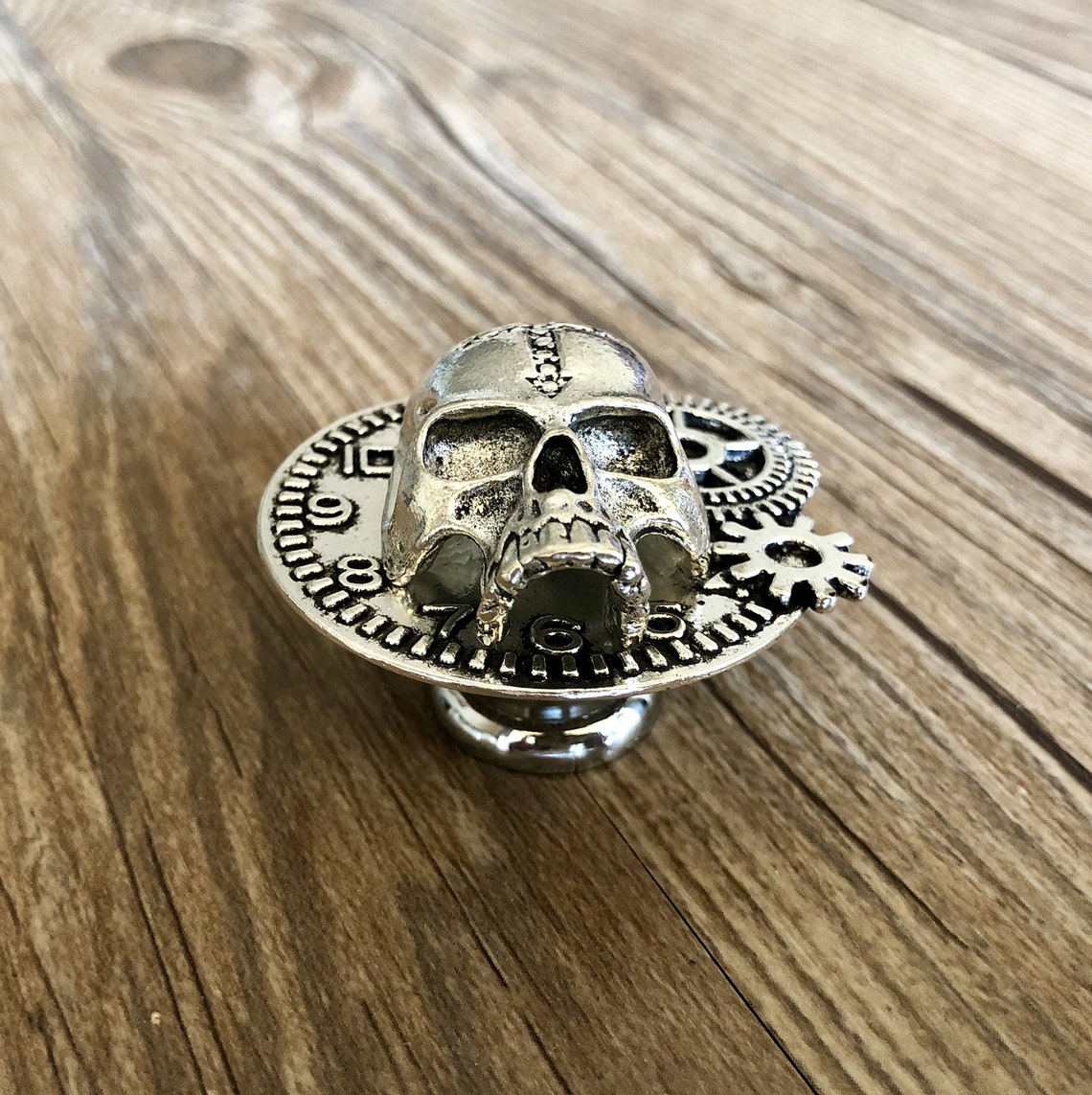 Silver Gothic Skull Knobs Brass Knobs / Cabinet Dresser Knobs - Etsy