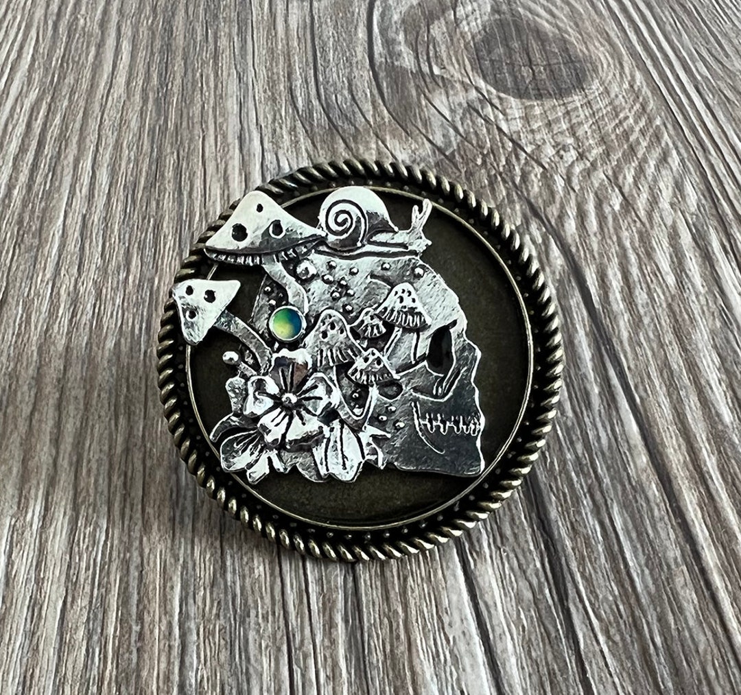 Silver Gear Skull Drawer Knobs / Gear Skull Cabinet / Gothic Home Decor ...