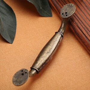 Vintage Knobs Dresser Knobs Cabinet Dresser Knobs Pull / Dresser Pull - Etsy