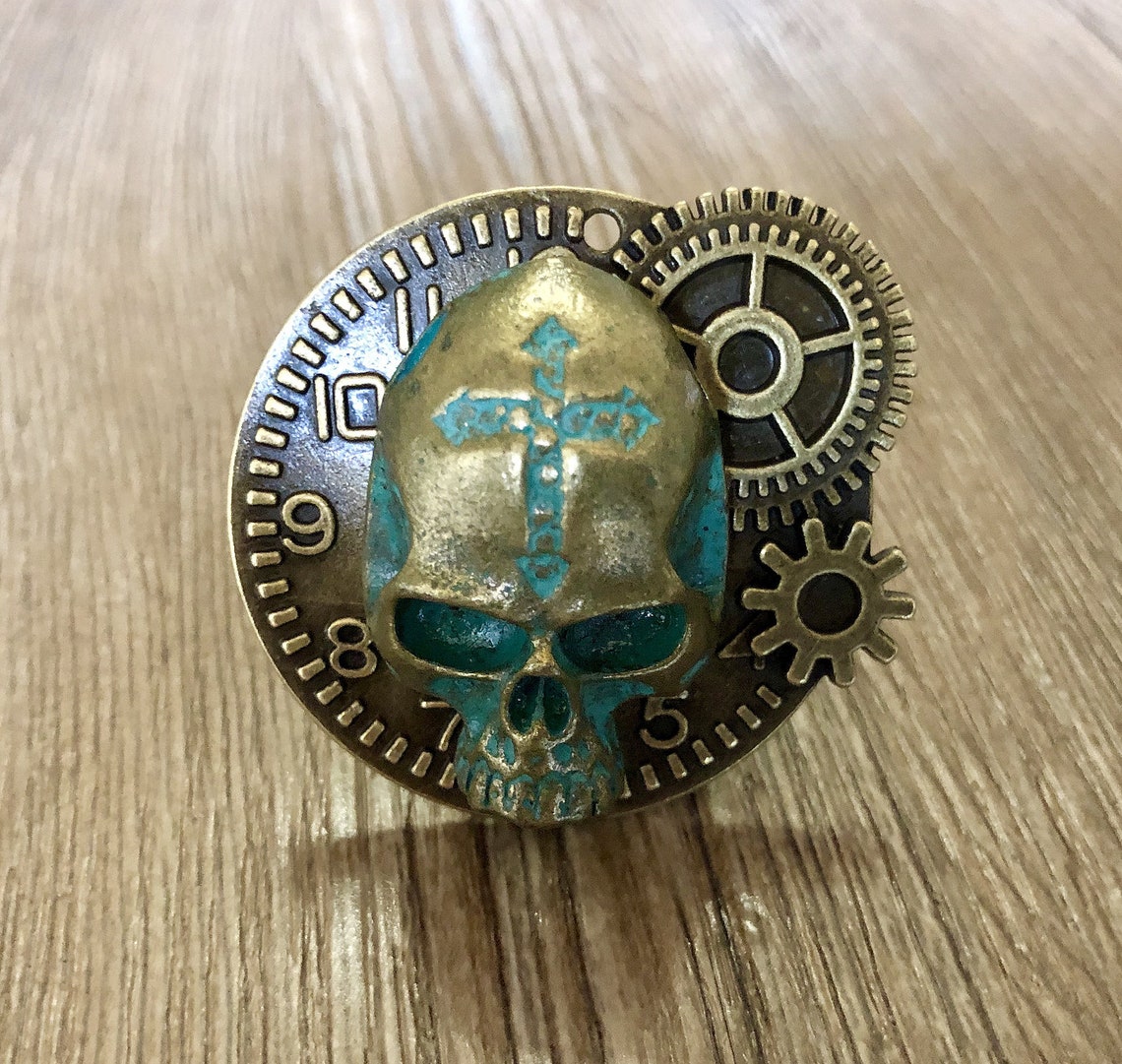 Gothic Skull Knobs Brass Knobs / Cabinet Dresser Knobs / | Etsy