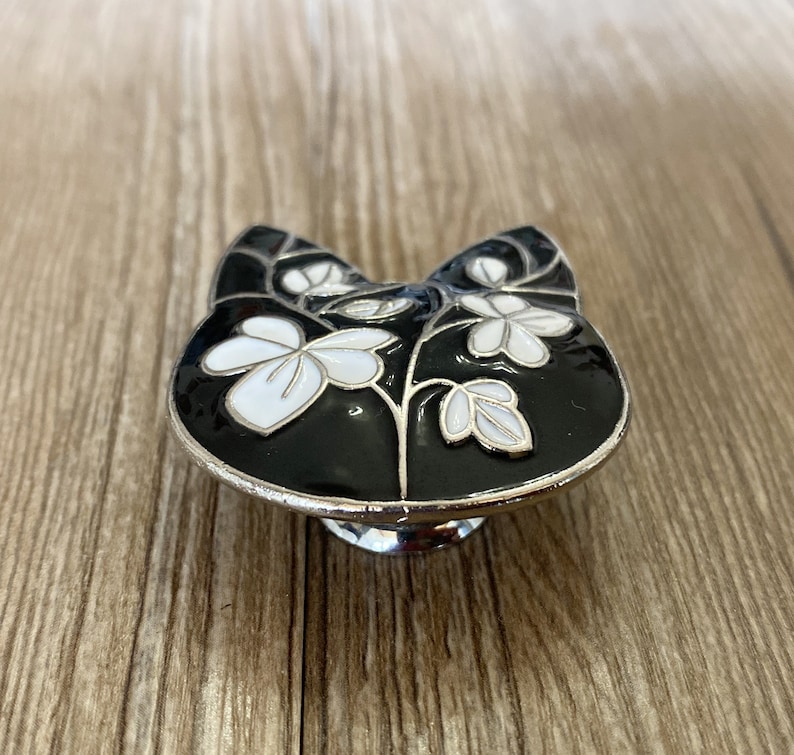 Silver Cat Drawer Knobs / Cat Cabinet / Gothic Home Decor / - Etsy