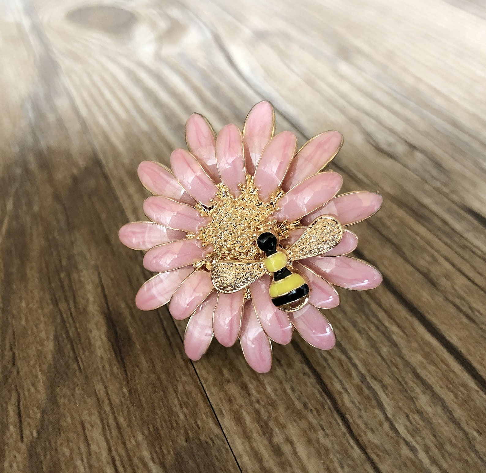 Enamel Bees Gather Honey Drawer Knobs / Bees Gather Honey - Etsy