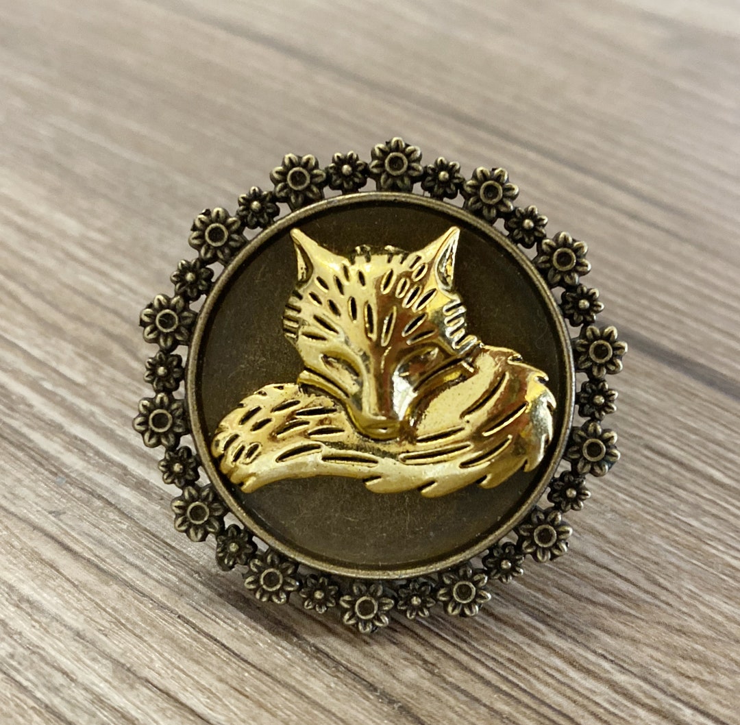 Old Gold Fox Drawer Knobs / Fox Cabinet / Gothic Home Decor / Animal ...