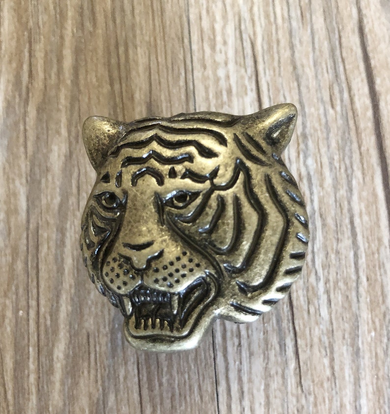 Tiger Drawer Knobs / Tiger Cabinet / Gothic Home Decor / | Etsy UK