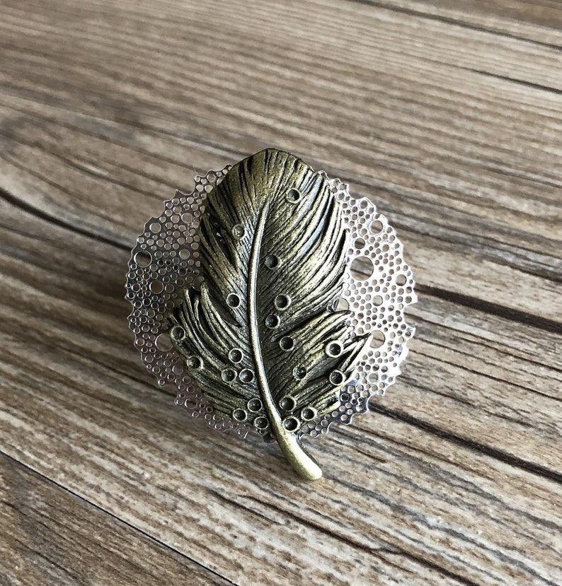 Bronze Leaf Drawer Knobs / Leaf Cabinet / Gothic Home Decor / - Etsy