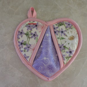 Set of 2 Spring Wildflower Heart Potholders, Pink and Purple Oven Mitts ...