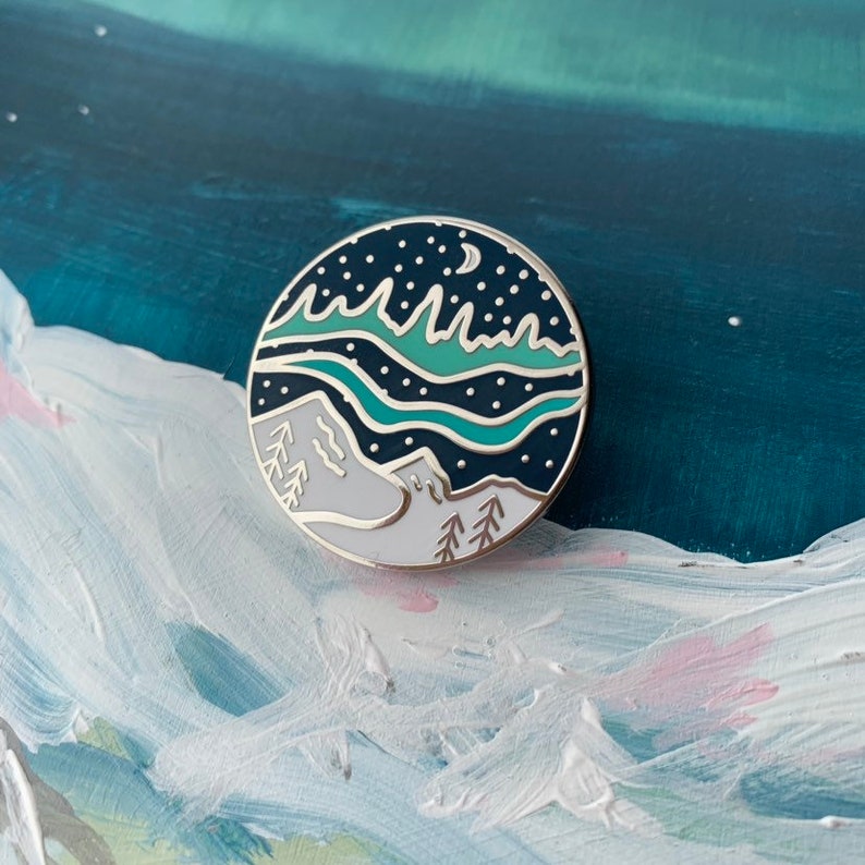 Northern Lights Enamel Pin | Etsy