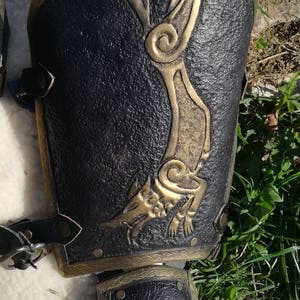 Armatura di lupo in pelle - Spallacci + Bandoliera + Cintura ...