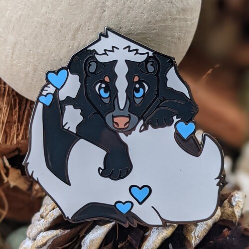 Skunk Enamel Pin 1.75 Inch | Etsy