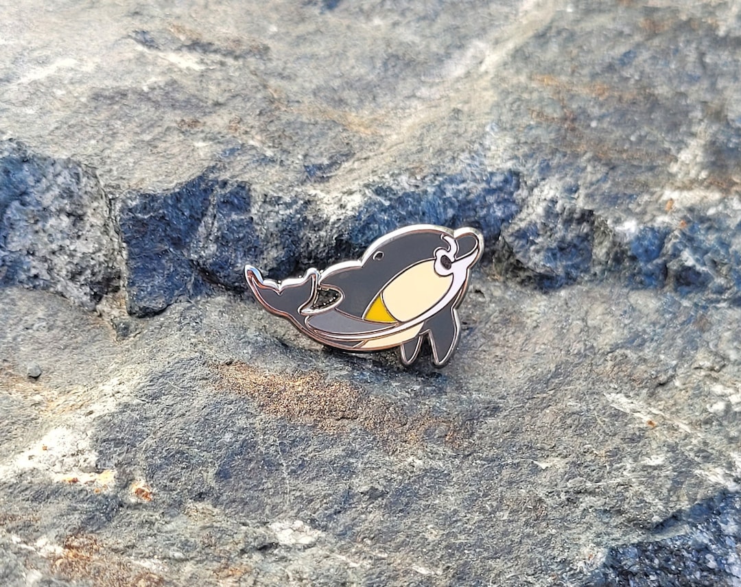 Common Dolphin Pin Hard Enamel Pin 1 Inch - Etsy