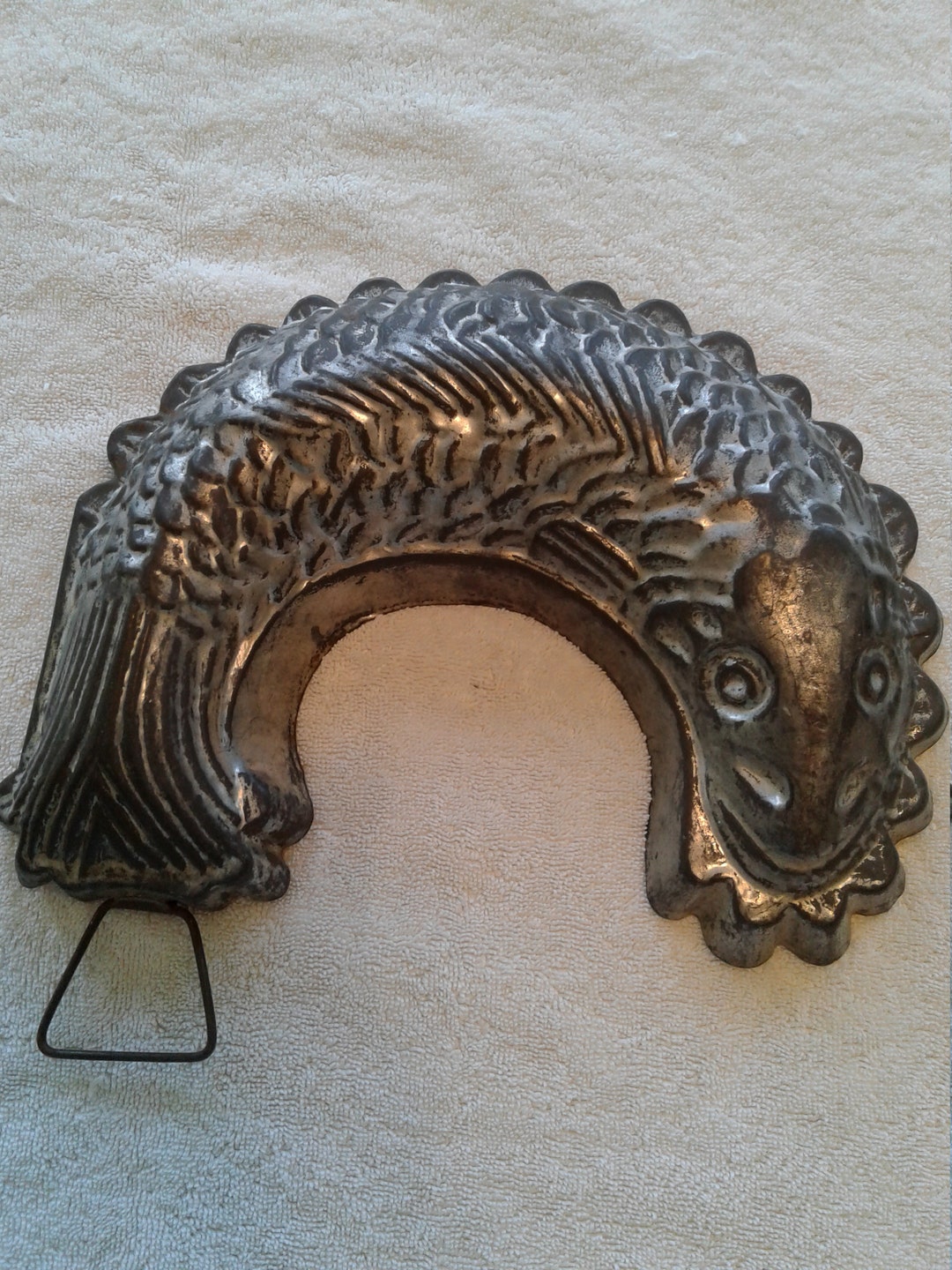 Vintage Reamer #280, Tin Salmon/fish Mold, 10 1/2" L X 8 1/4" W X 2 1/2 ...