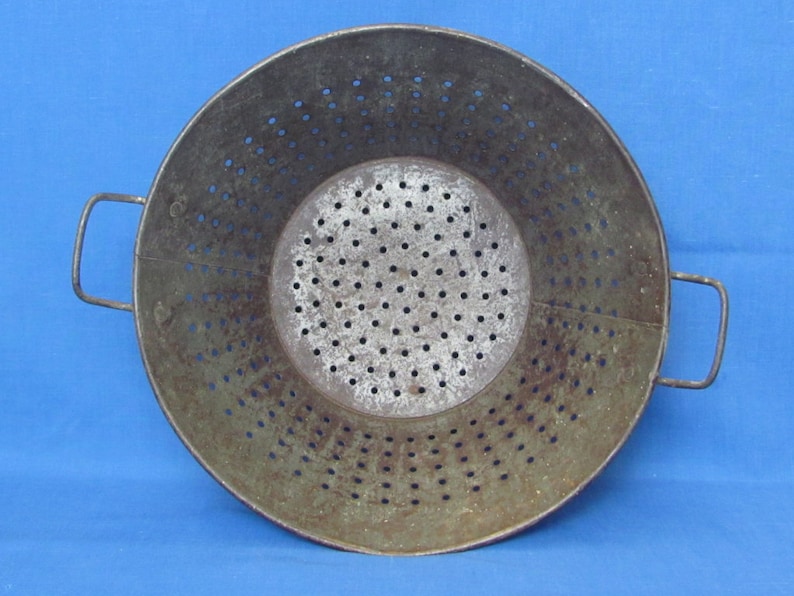 Vintage Tin Footed-colander Two Handles Diameter 9 3/4 - Etsy