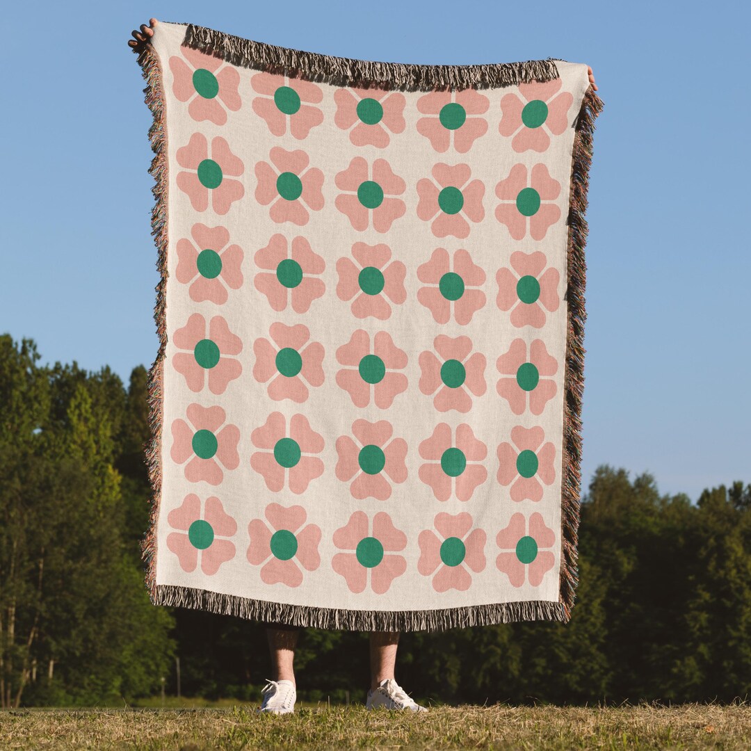 Modern Floral Color Block Woven Blanket, Oversize Flower Pattern, 100% ...