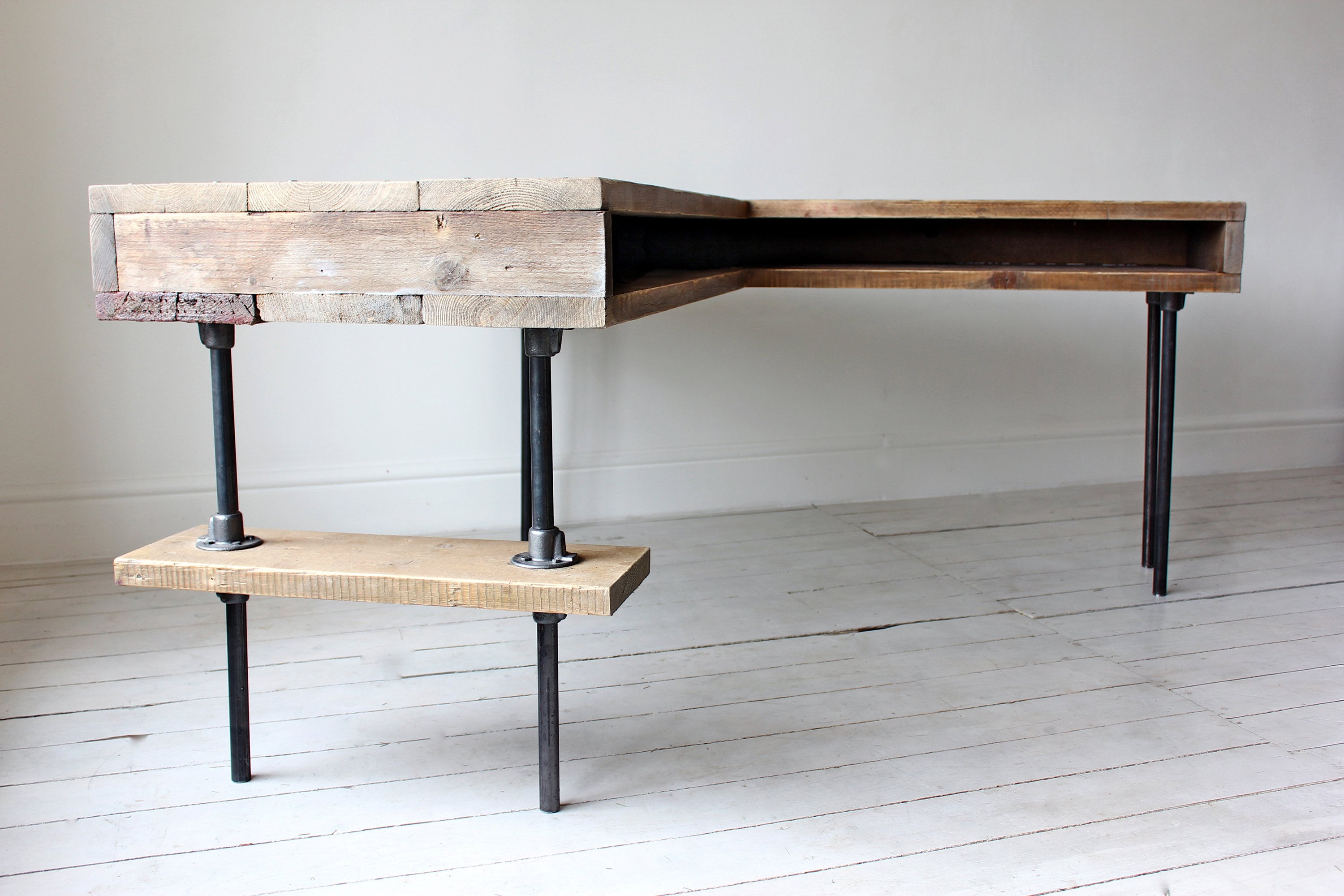Stuart Reclaimed Scaffolding Board Industrial Corner L-shaped Desk With ...