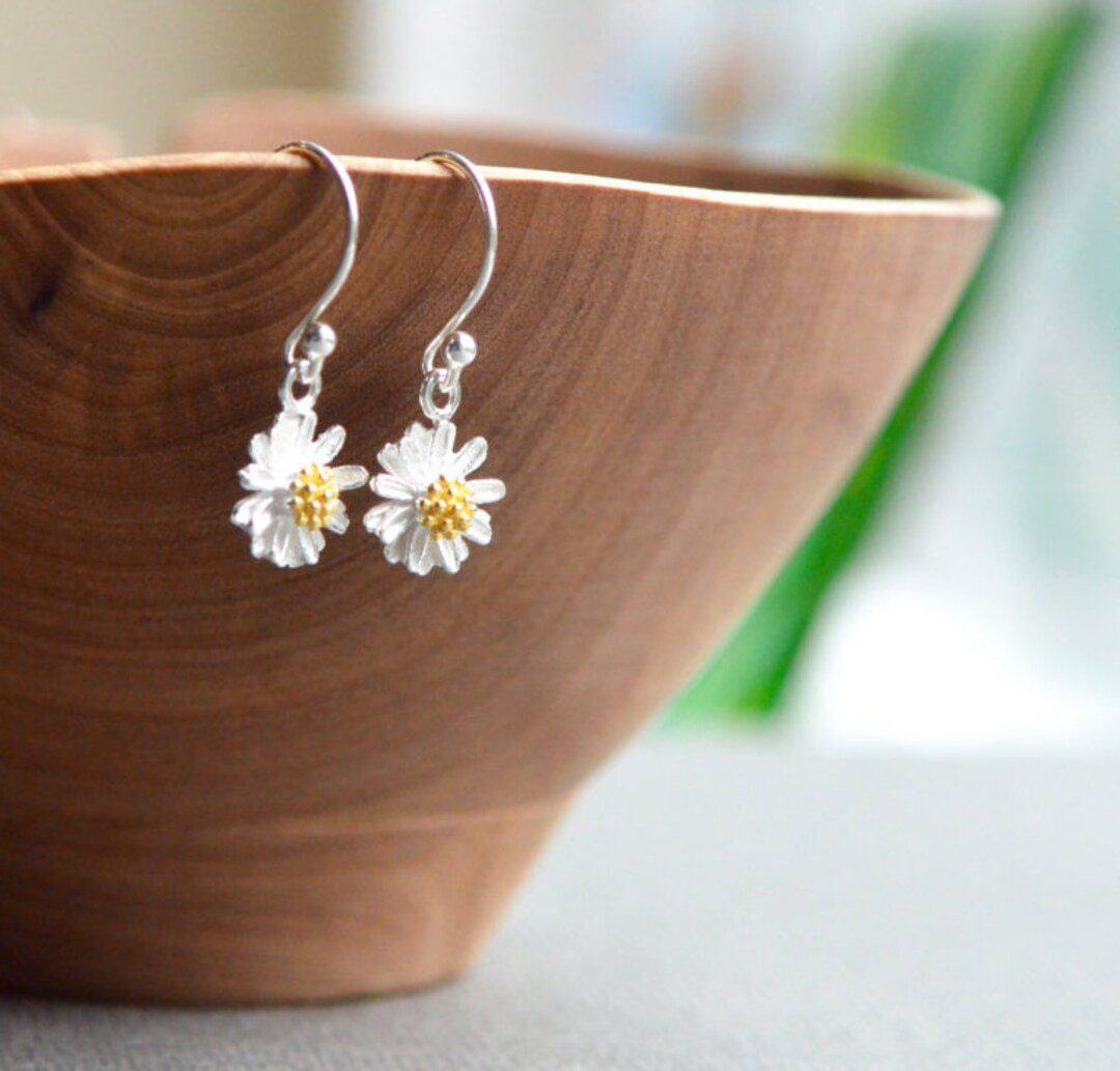 Daisy Earrings, Sterling Silver Daisies, Daisy Flower Drops, Botanical ...