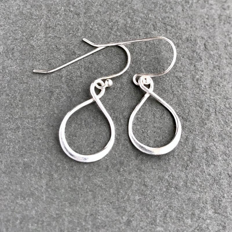 Infinity Earring - Etsy