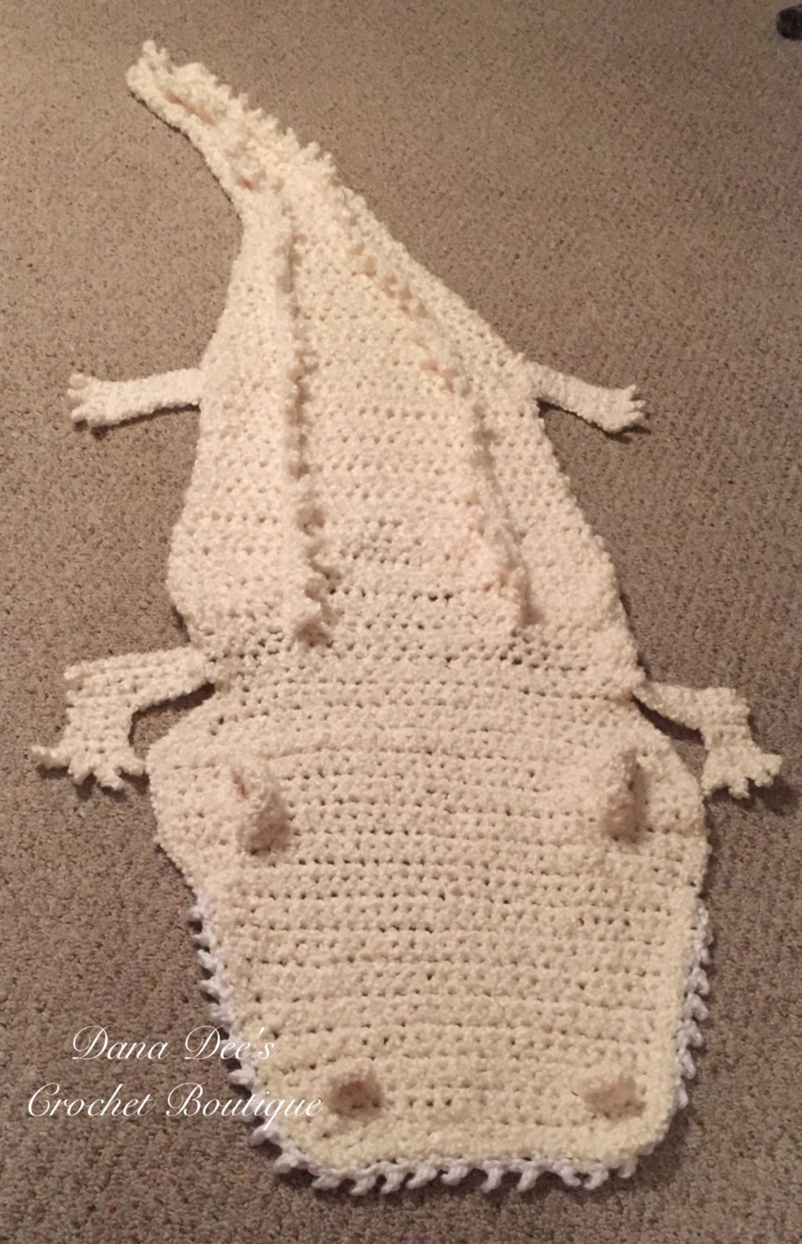 Thick and Fluffy Alligator Blanket Pattern - Etsy