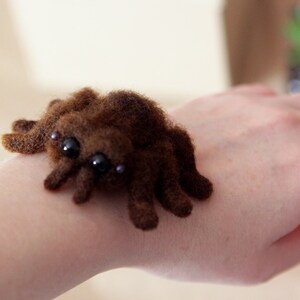 Needle Felted Jumping Spider, Felt Nursery Decor, Woolen Toy, Felting ...