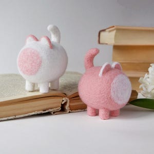 Two Cute Pink Siamese Cats, Needle Felted Collectible Animals Sculpture ...