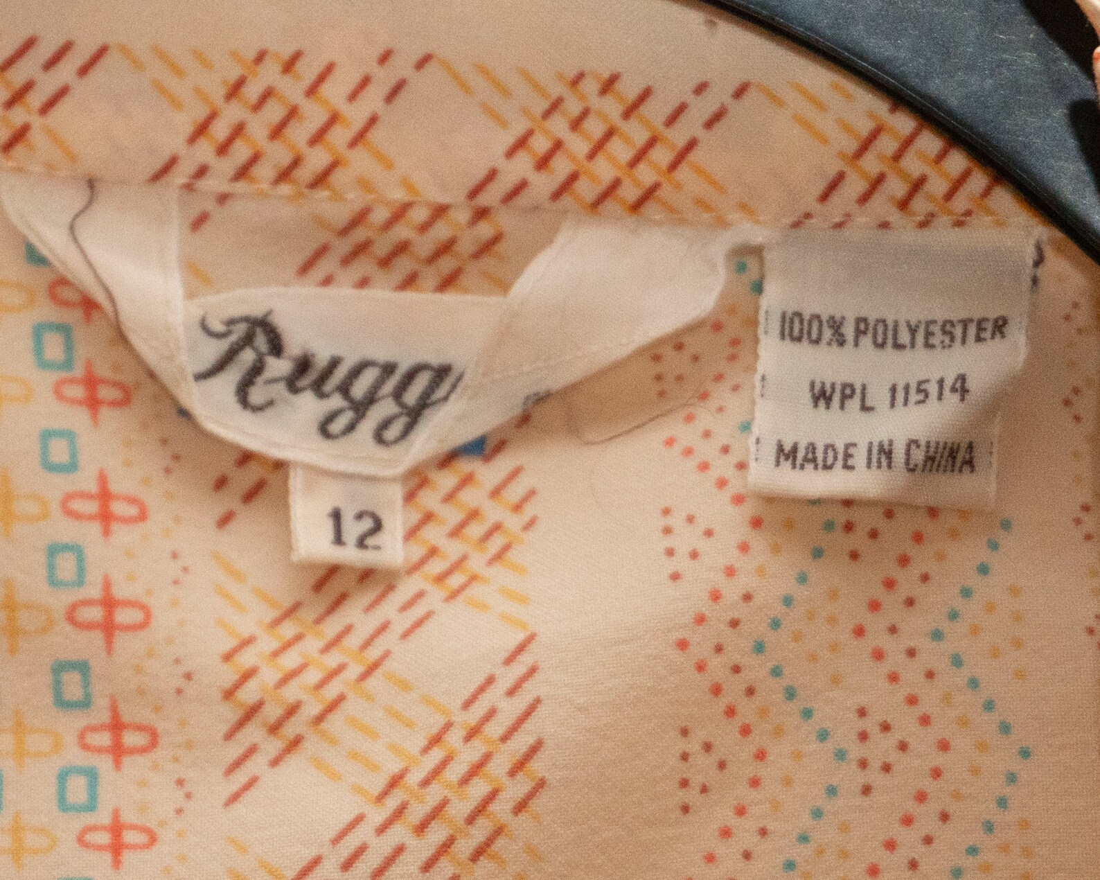 Vintage Ruggeri Geometric Shapes Pattern Button-up Shirt Blouse ...