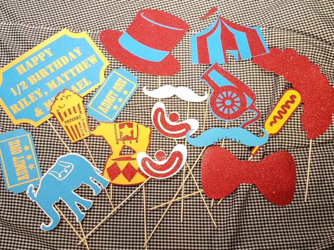 Circus Themed Party, Circus Photo Booth Props, Circus Party, Circus ...