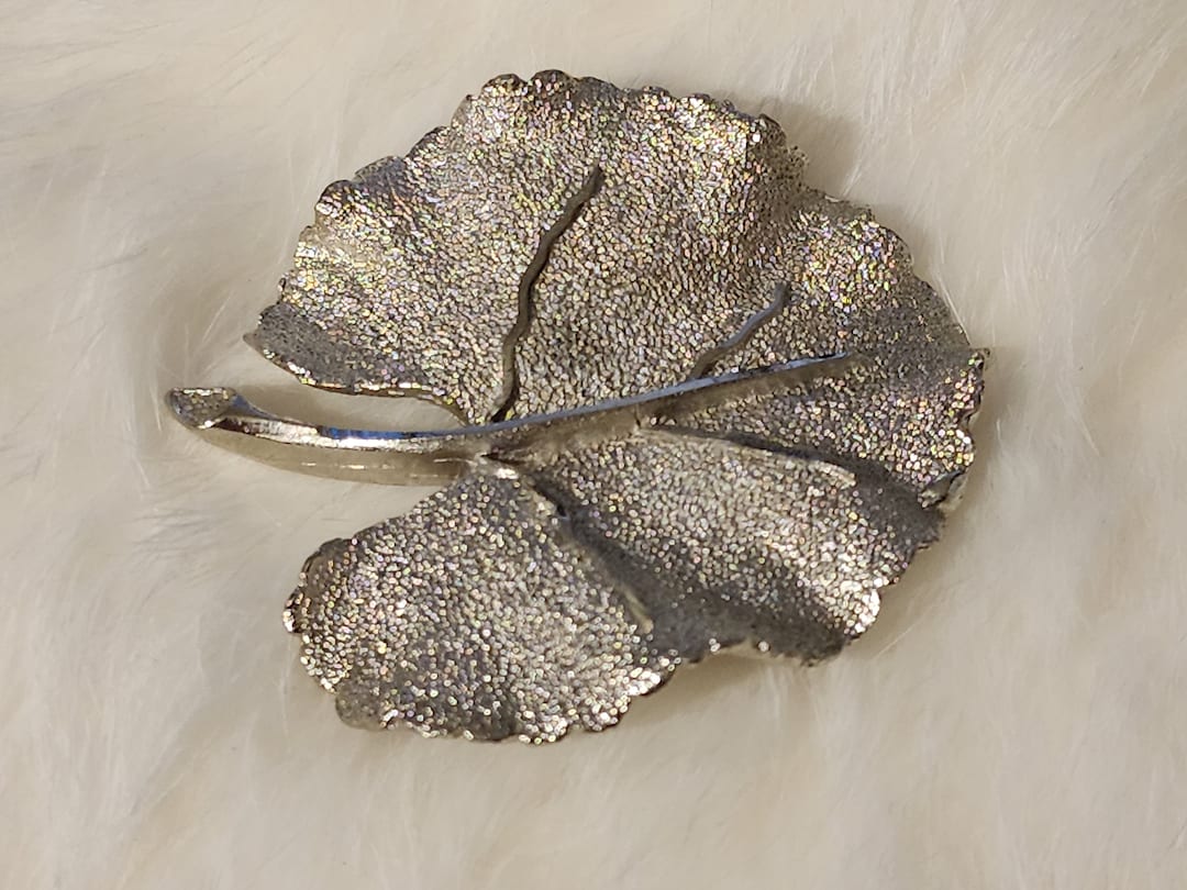 Vintage Signed Bsk Large Gold Tone Detailed Wonderful Leaf Brooch Pin ...