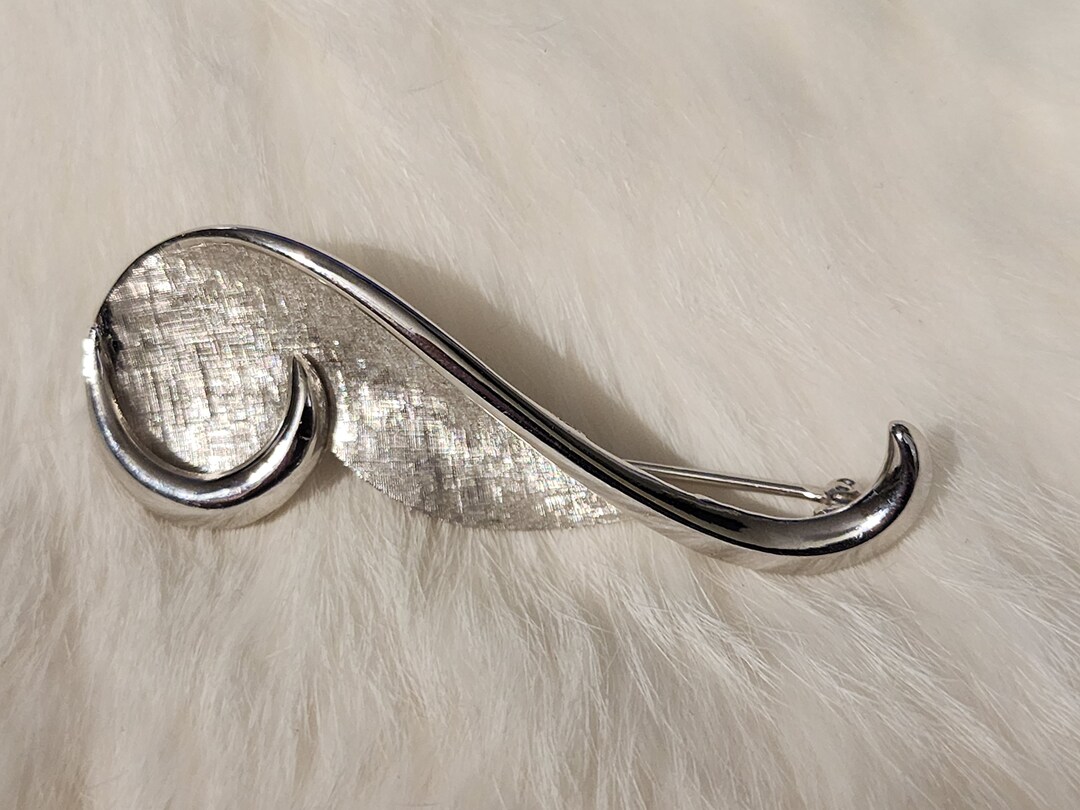 Vintage BOUCHER Brooch in Silver Tone, Designer Jewelry, Vintage Brooch ...
