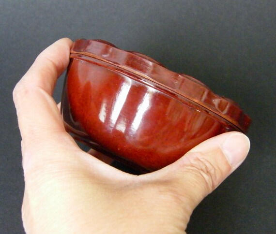 Vintage bakelite container round box decorative trink… - Gem