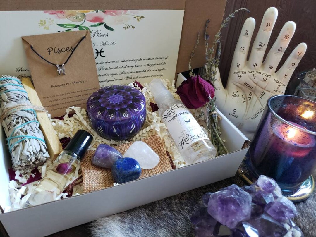 Deluxe Pisces Gift Set | Horoscope Gift Set | Zodiac Gift Set | Pisces ...