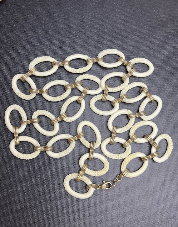 Rare vintage Monet long carved flowers and metal link… - Gem