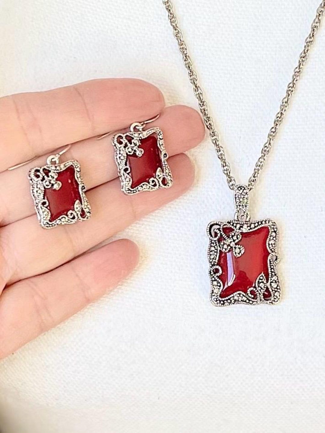 Stunning Vintage Red Color Glass Earrings and Necklace Set, Silver Tone ...