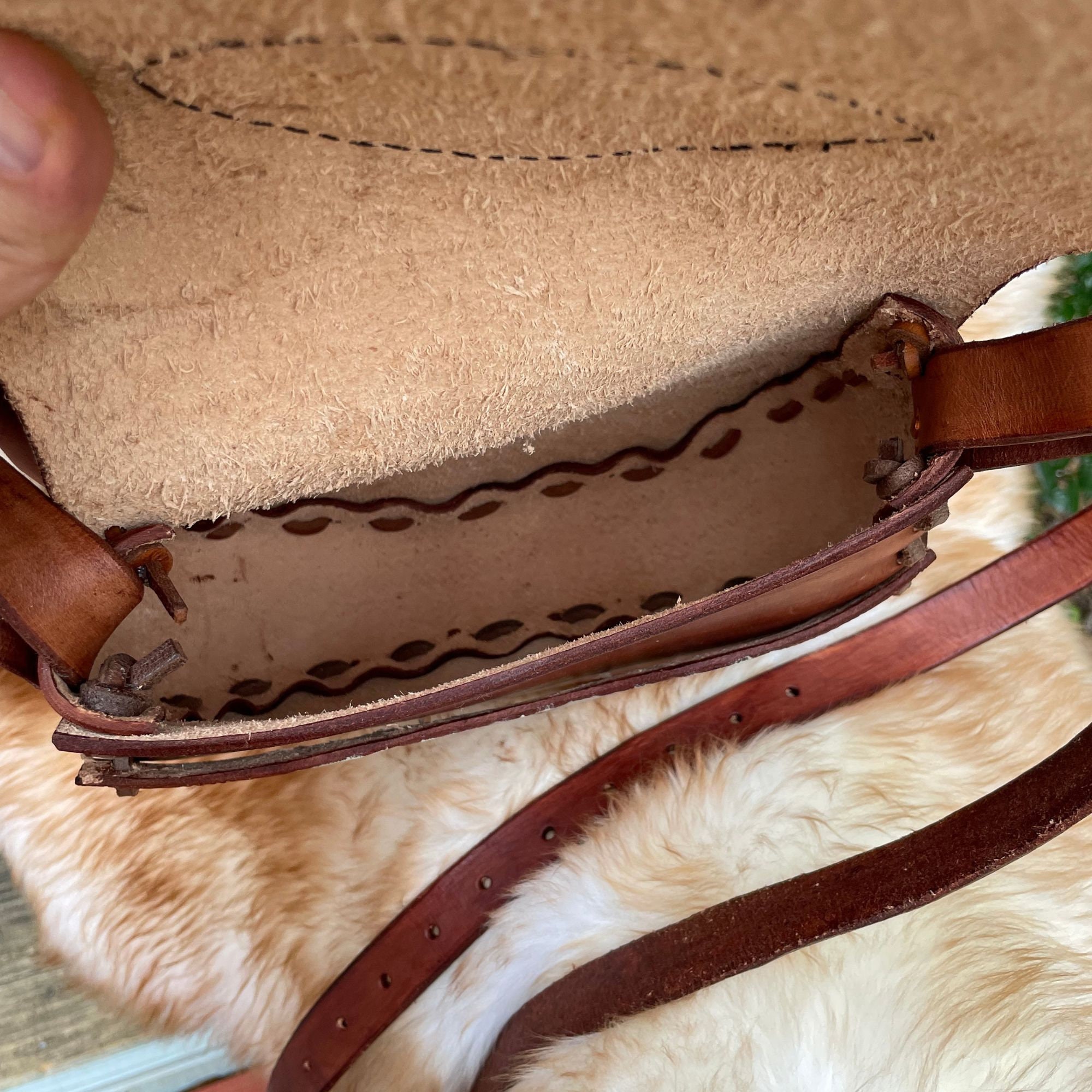 MIMIC BAG Fantasy Ren Fair Thick Leather Stingray Skin Tentacle Hand ...