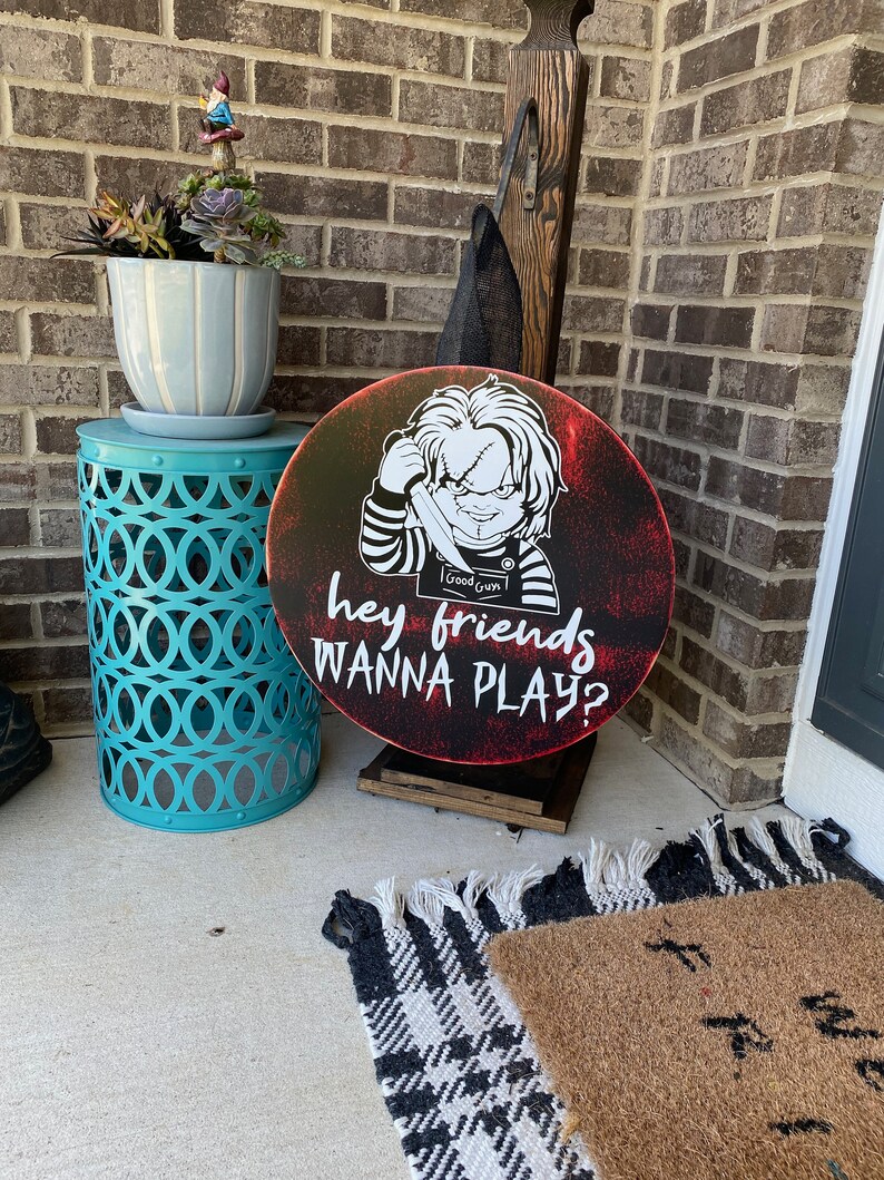 Chucky Door Hanger: Halloween Welcome Sign, Horror Movie Decor - Etsy