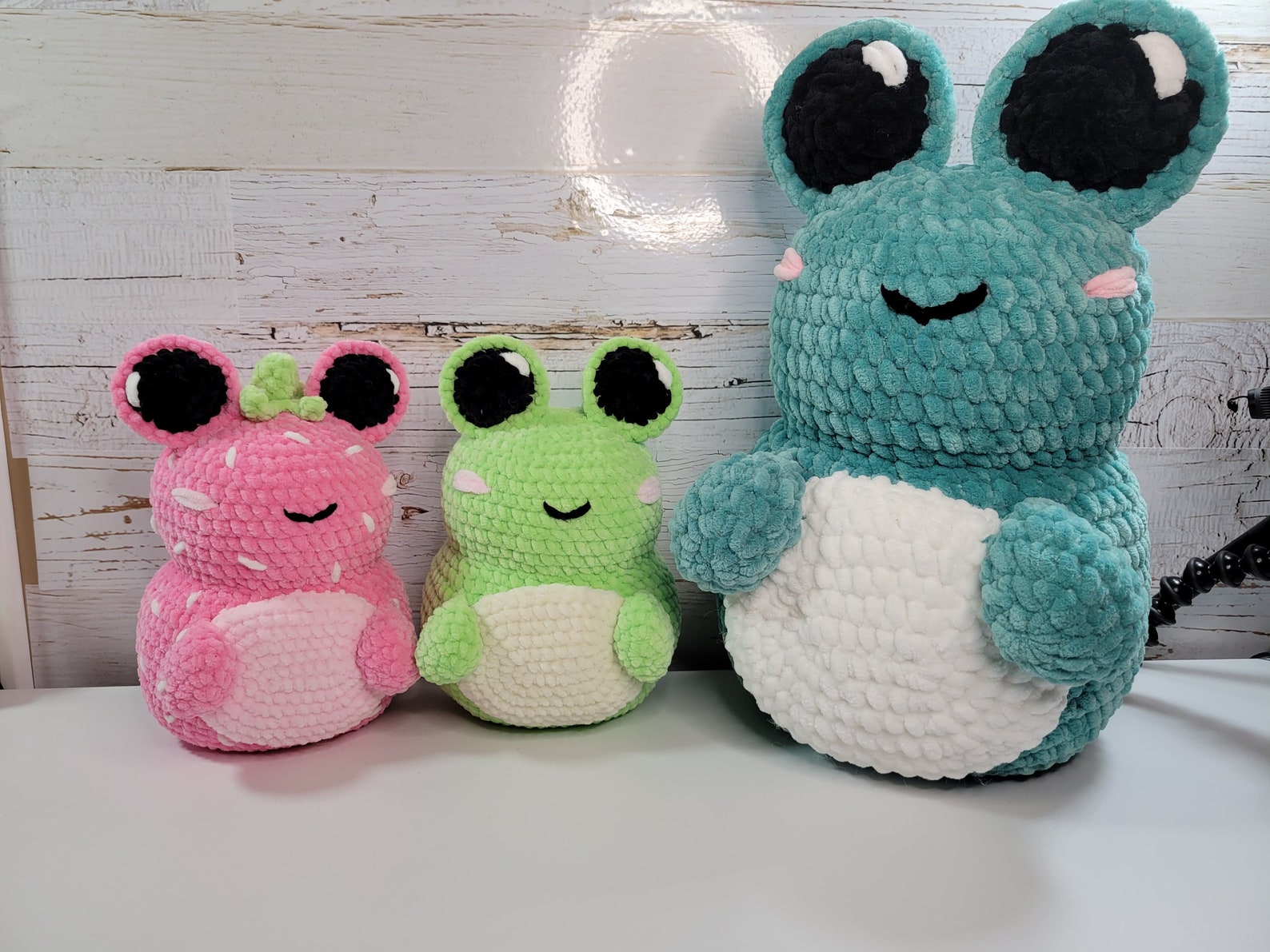Blob the Frog Crochet Pattern - Etsy