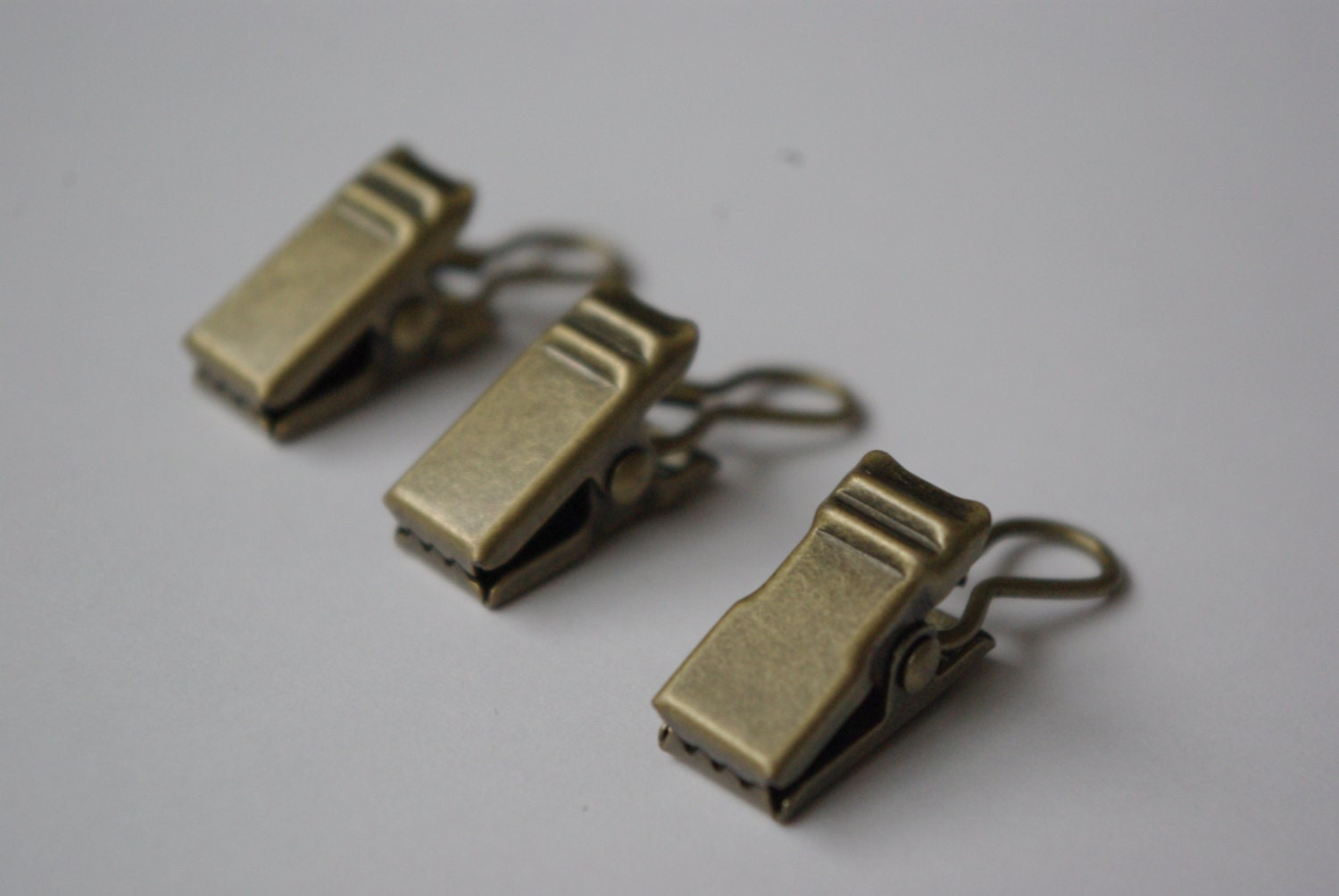 Antique Gold Curtain Clips pack of 20 - Etsy UK
