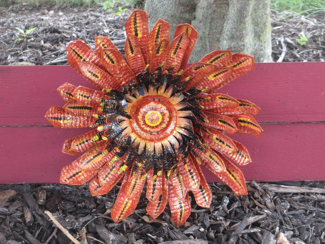 Recycled Metal Flower/ Metal Art/ Tin Can Flower/ Garden/ Yard Décor ...