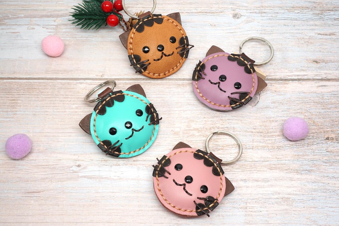 Kawaii Leather Cat Keychain, Personalized Cat Lover Gift - Etsy