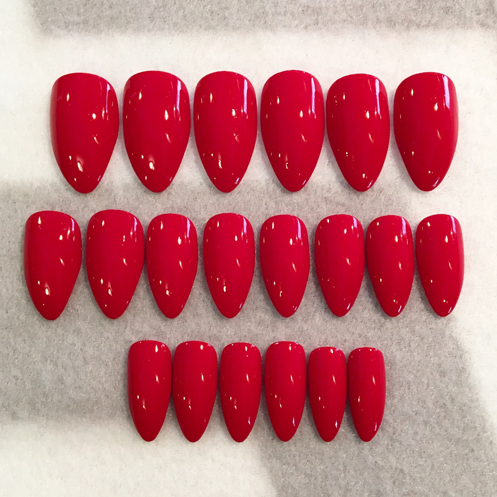 Red Fake Nails Faux Nails Glue on Nails Red Nails - Etsy