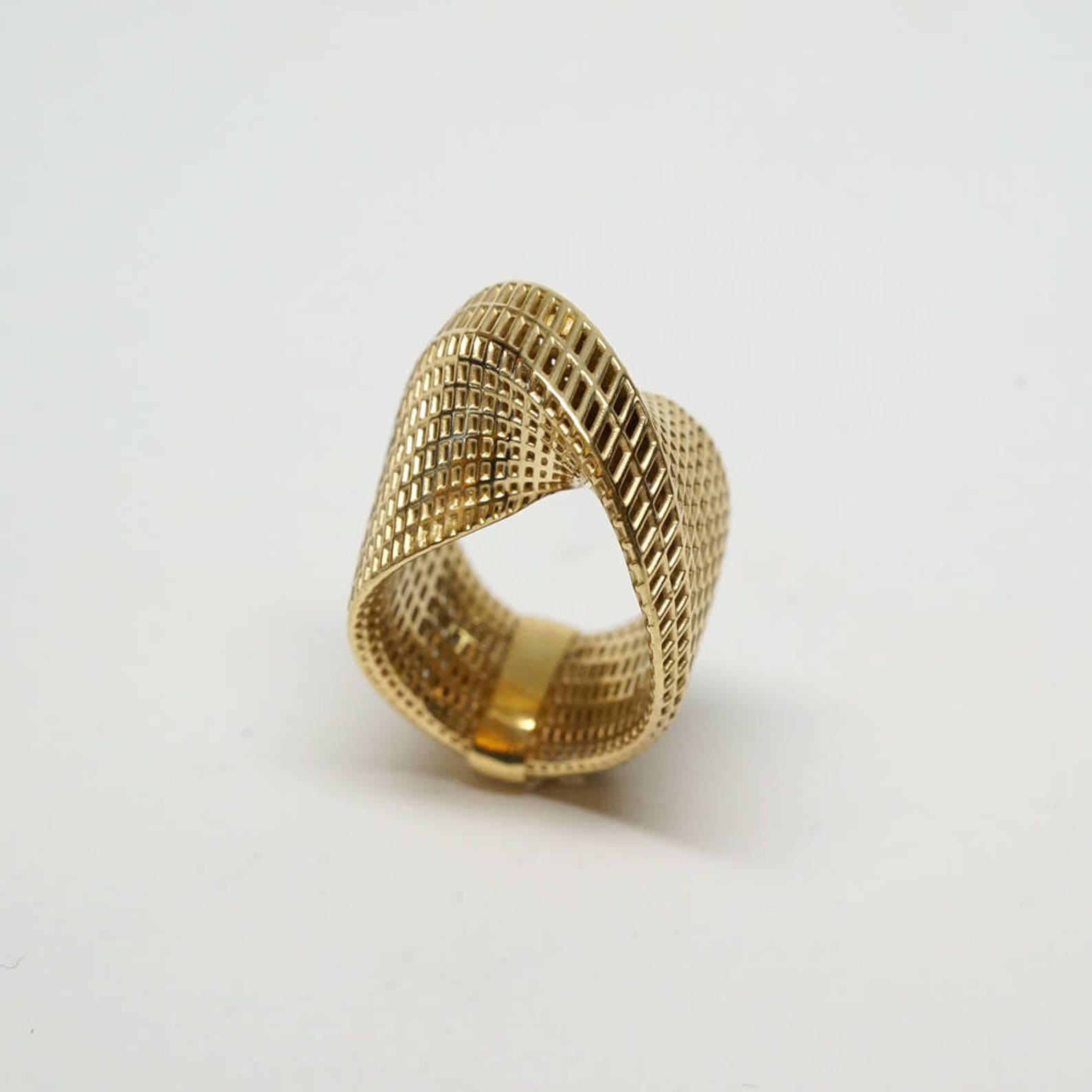 14k Gold Mobius Ring Contemporary Fine Jewelry - Etsy