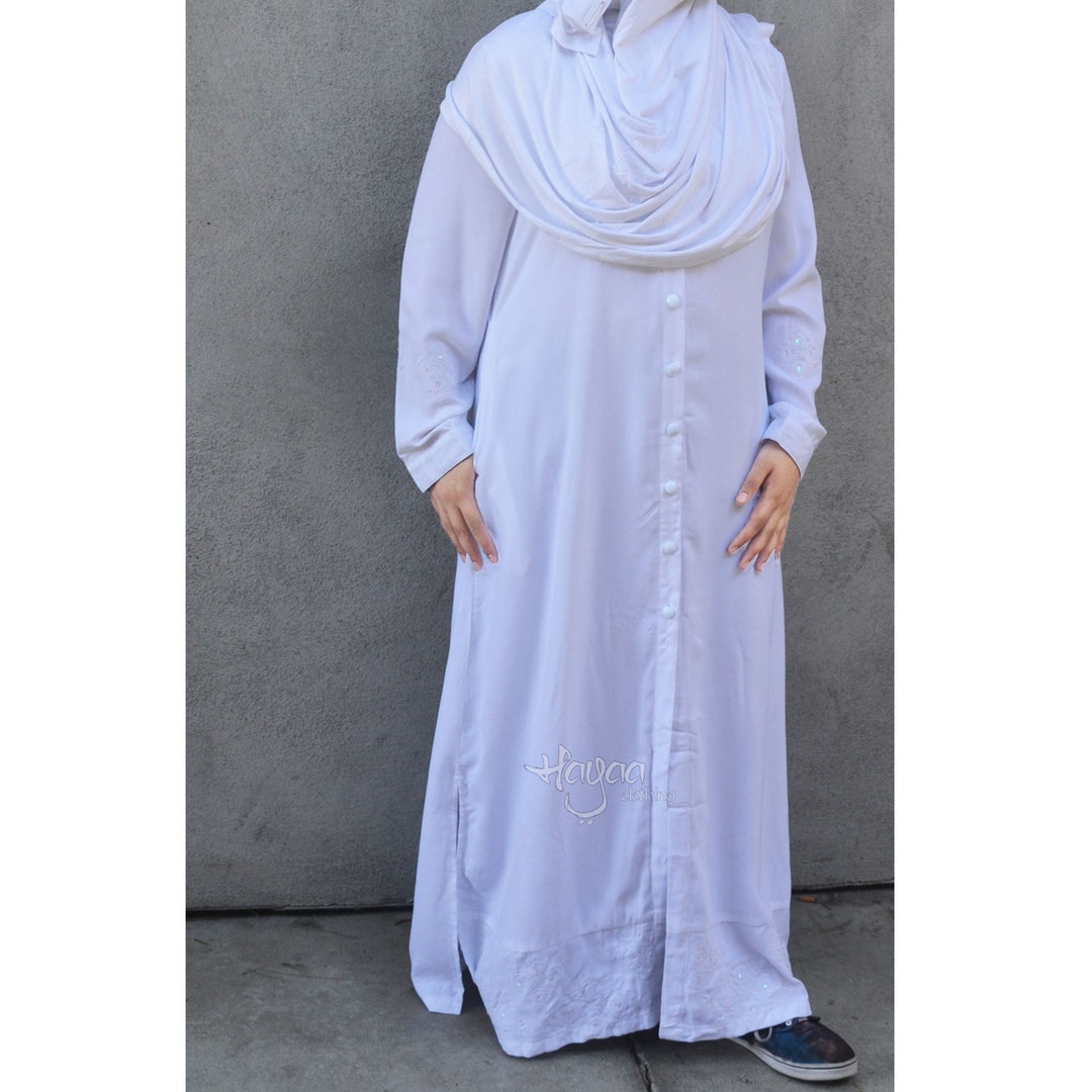 Hayaa Clothing - Umrah Hajj White Abaya Button Front PETITE Size - 42 ...